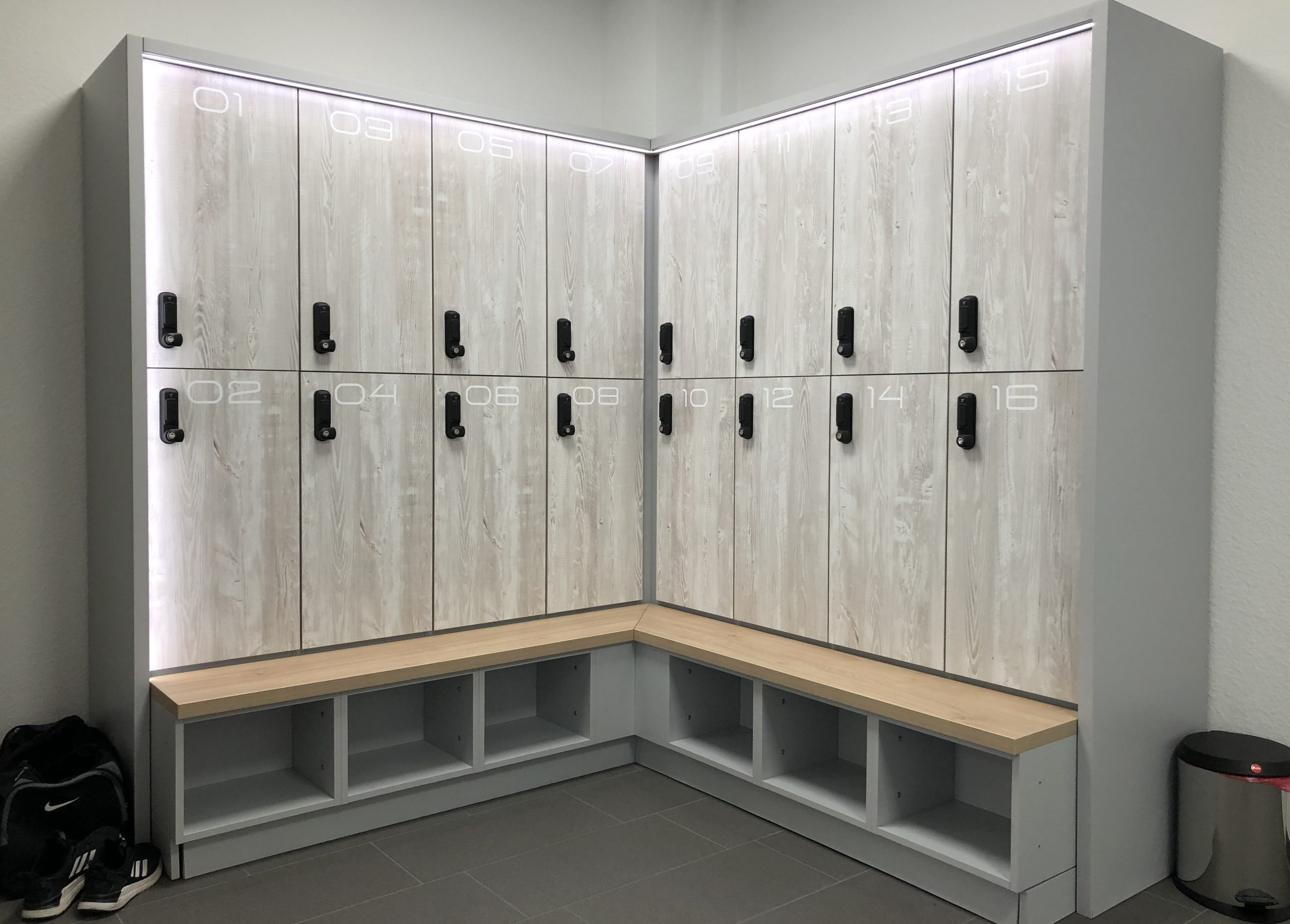 How Workplace Lockers Benefit Your Employees | Connected Locking